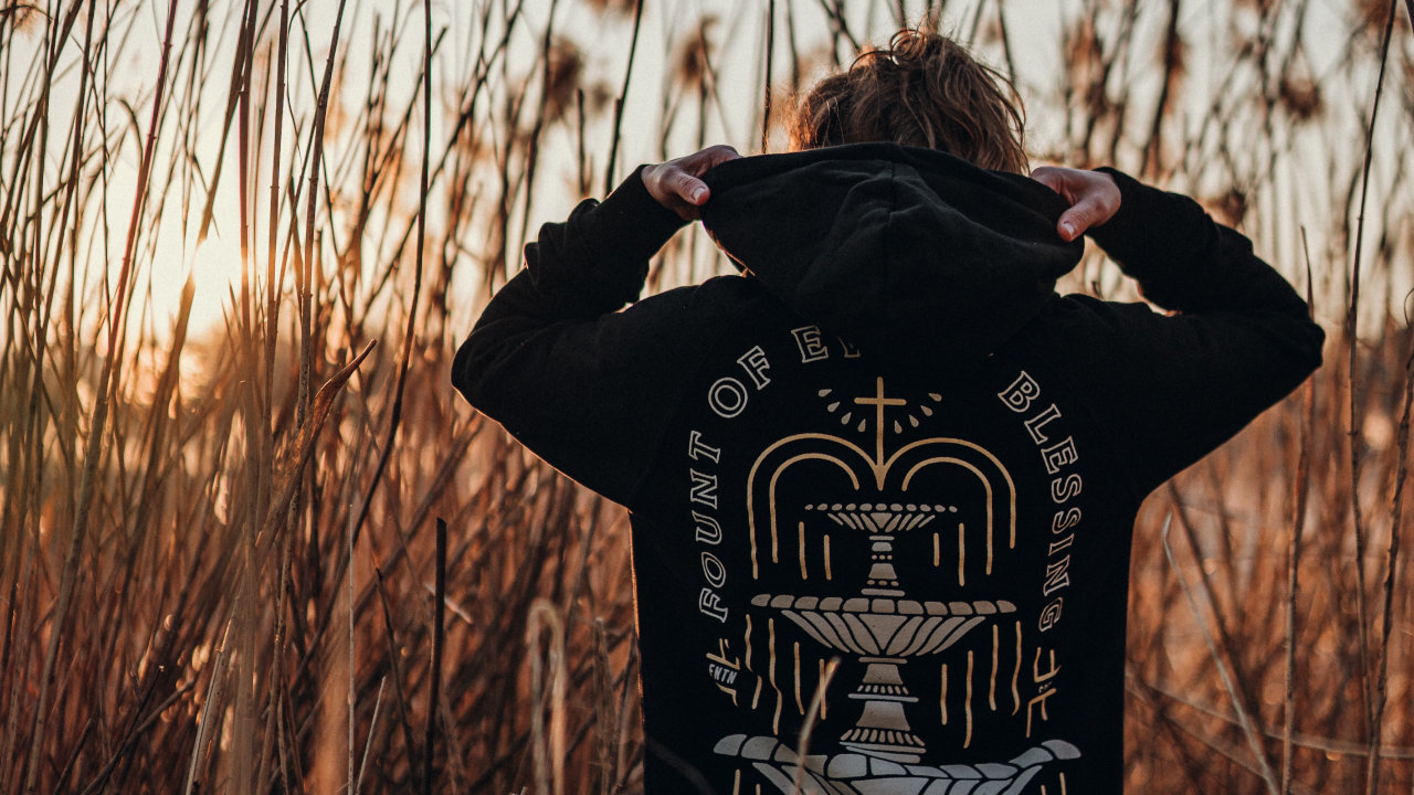 5 Strategies For Optimal Screen Printing On Hoodies | DecoNetwork