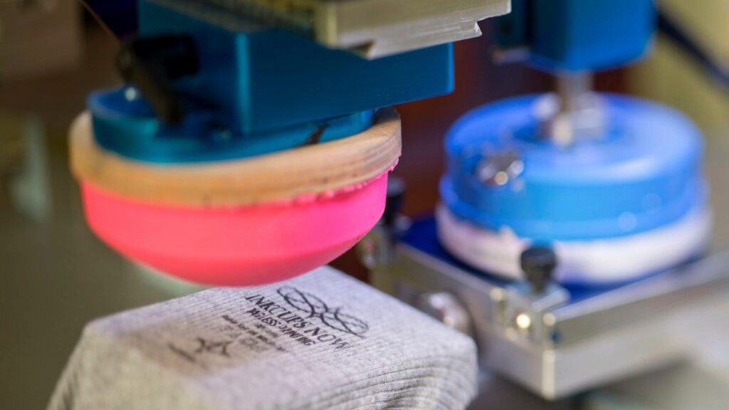 Tagless Apparel Labels Made Easy – B100 1-Color Pad Printing Machine ...