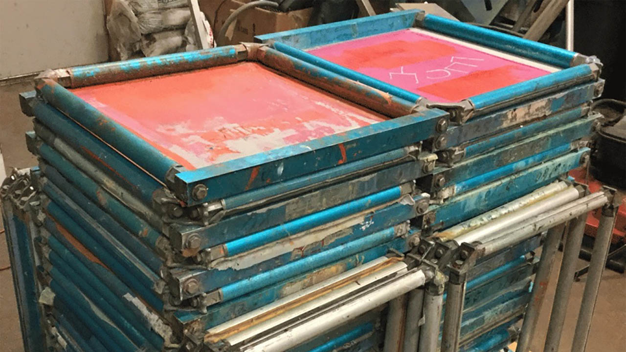 Screen Printing: The Advantages Of Newman Roller Frames | DecoNetwork